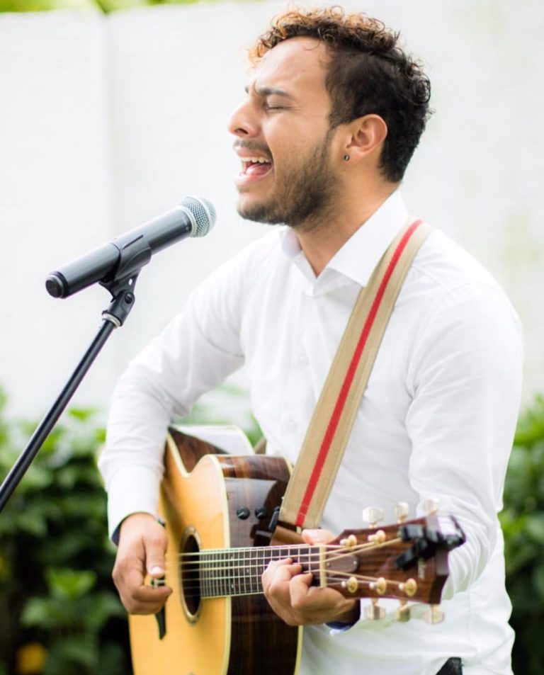 Andreé – Singer/Guitar – Bash Events Group UAE | Next Level Entertainment