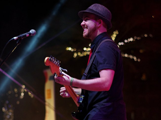 Doug – Singer/Guitarist – Bash Events Group UAE | Next Level Entertainment